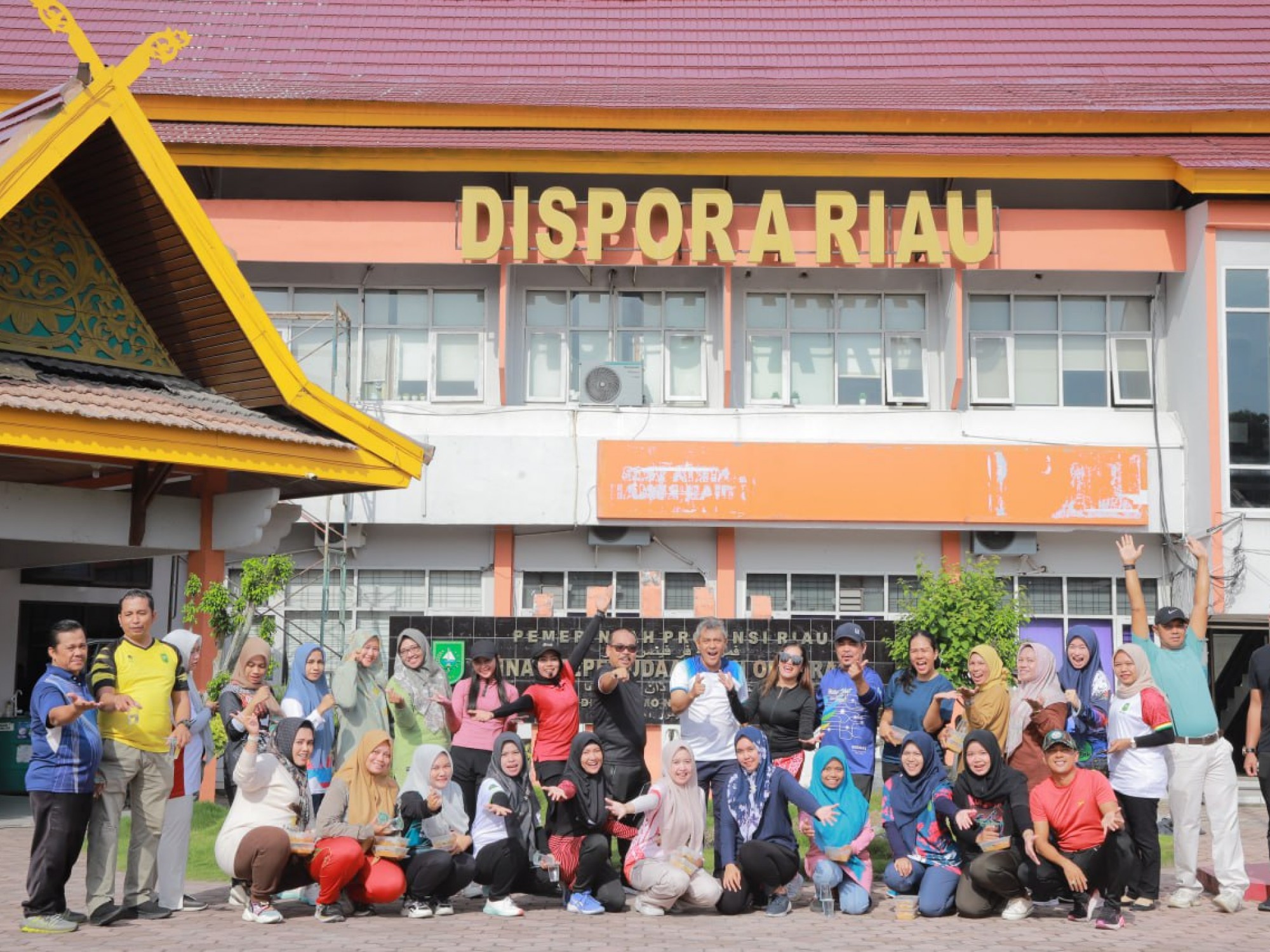 Senam Kebugaran Jasmani Dispora Riau